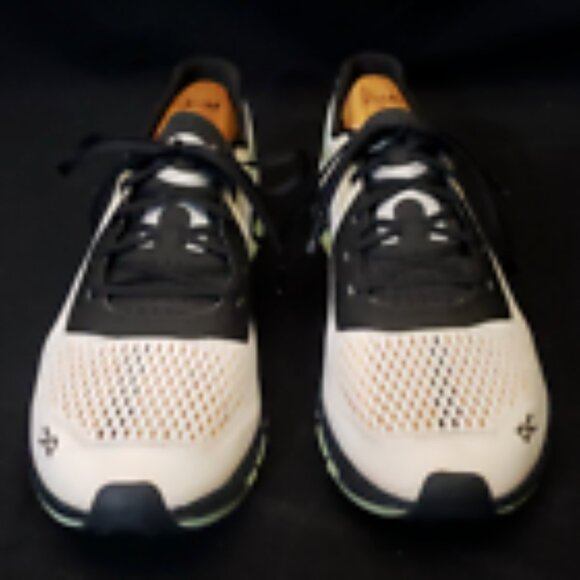 On Running | Shoes | On Cloudflash Womens Running Shoes White Black Sz ...
